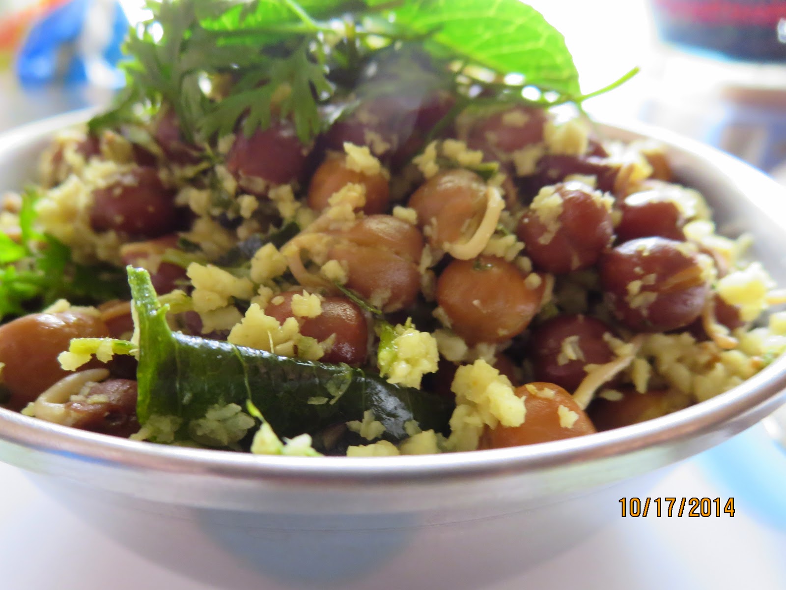Dharwad Cooks: Sprouted Kadale Kaalu/Chickpea Usli