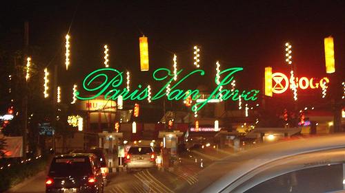 TOUR IN BANDUNG: PARIS VAN JAVA BANDUNG