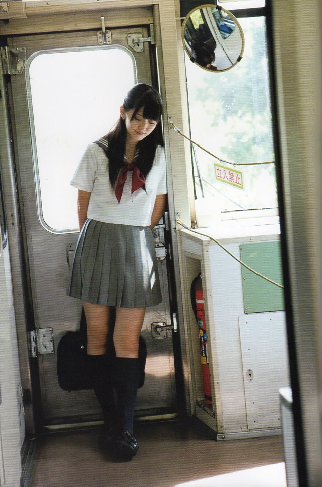 MuSuMeTaNaKaMei: Suzuki Airi "Sotsugyou Photobook Collection 2010 ...