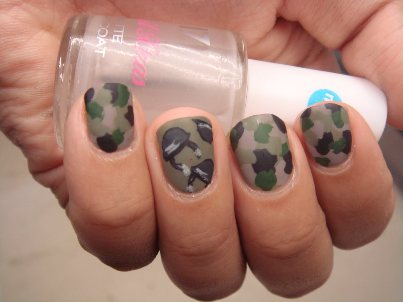 nail loopy: army nails