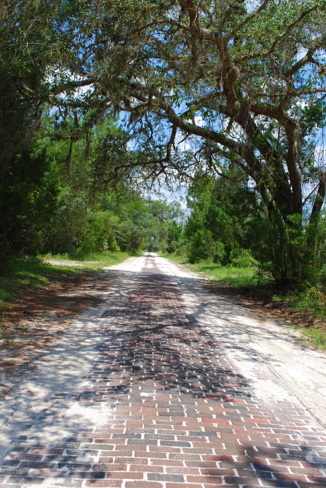 Heroes, Heroines, and History: Tidbits About the Old Brick Road in Florida