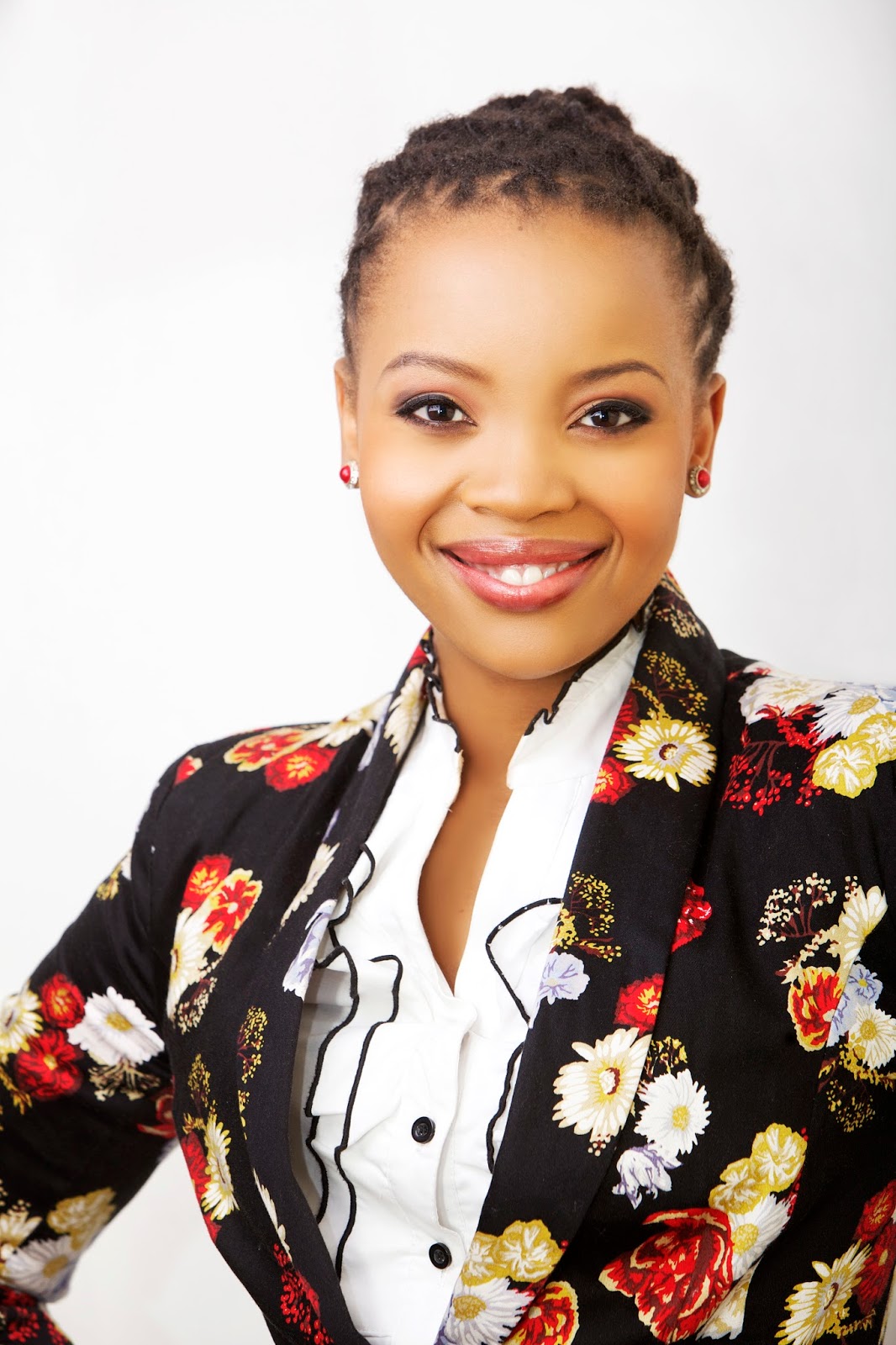 TV with Thinus: Ayanda Allie-Paine to host new weekly SABC2 prime time ...