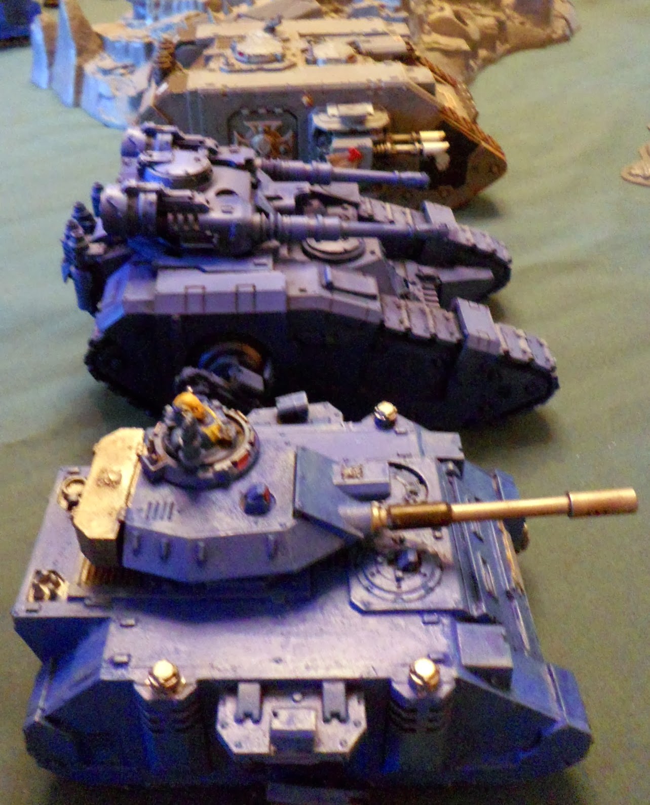 WeeMen: Forgeworld Sicaran Battletank Size Comparison