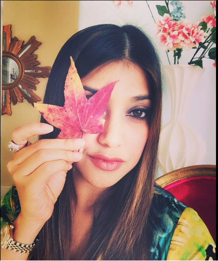 FOTO-FOTO Seksi Sarah Azhari, Si Cantik yang Pernah Jadi Simbol Seks di Indonesia | Nusantara ...