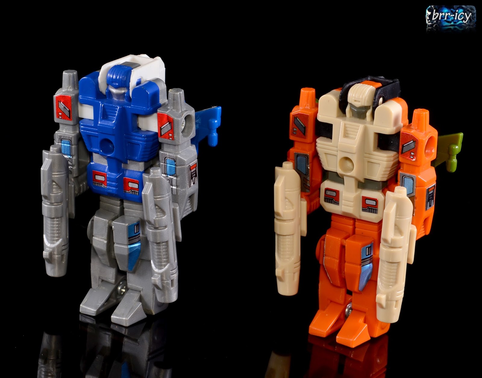 Brr-icy's Transformers Reviews: Black Shadow and Blue Bacchus Comparison