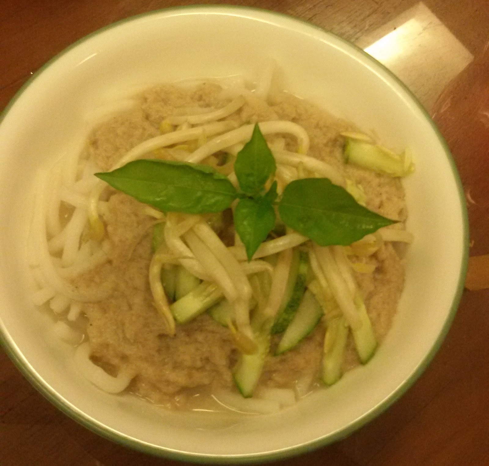 Nostalgia Belanga Tembaga: Laksa Terengganu Kuah Putih dan Kuah Merah