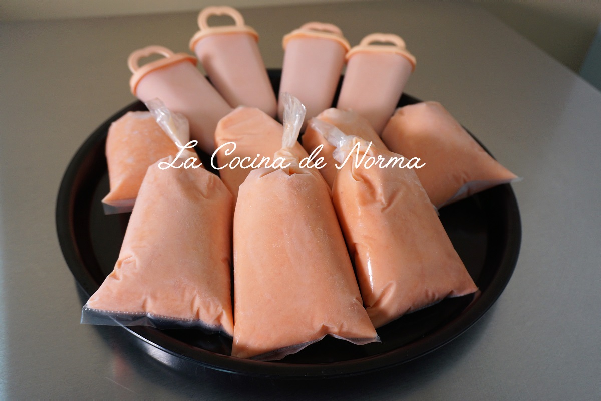BOLIS O PALETAS DE MAMEY CON YOGUR (GOURMET) - La Cocina de Norma