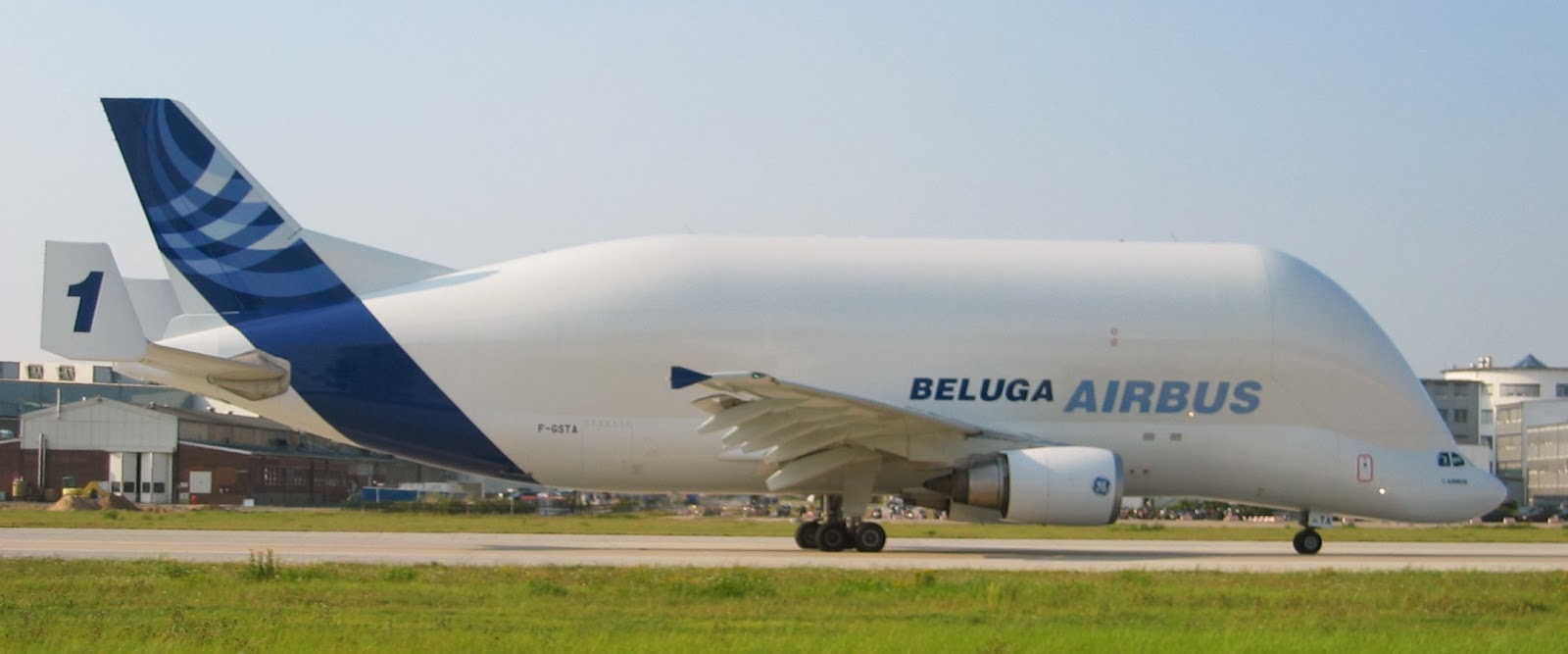 AIRBUS' BELUGA: INSIDE THE WORLD'S SRANGEST-LOOKING AIRPLANE (AIRBUS ...
