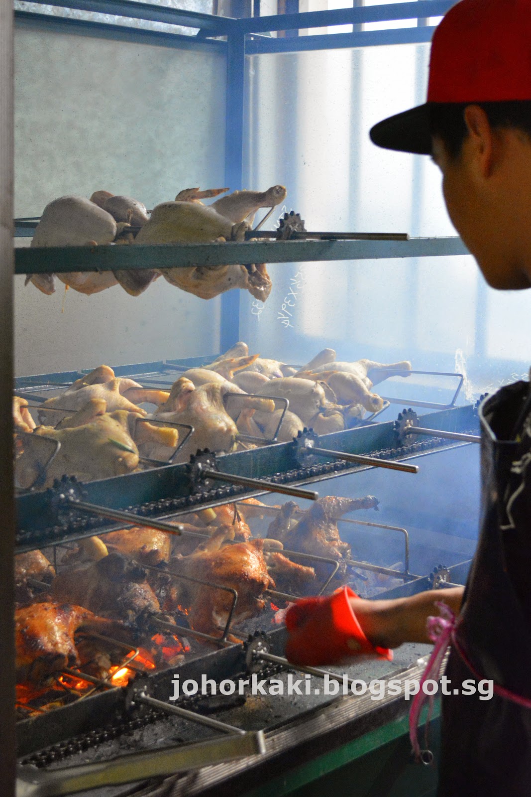 Singapore's First Lechon Buwaya BBQ Crocodile at SgKingCroc 鳄鱼大王 Food ...