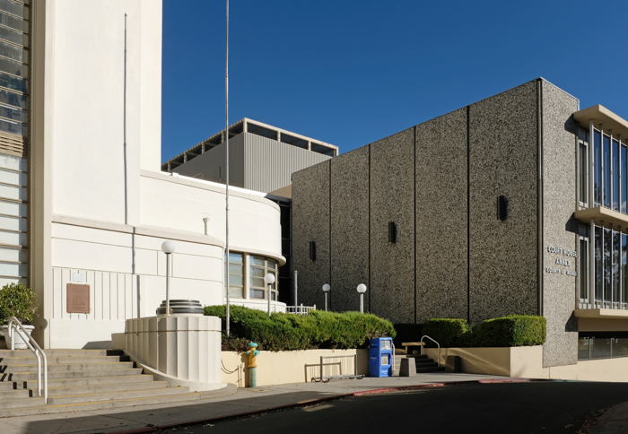 Nevada City / Architecture