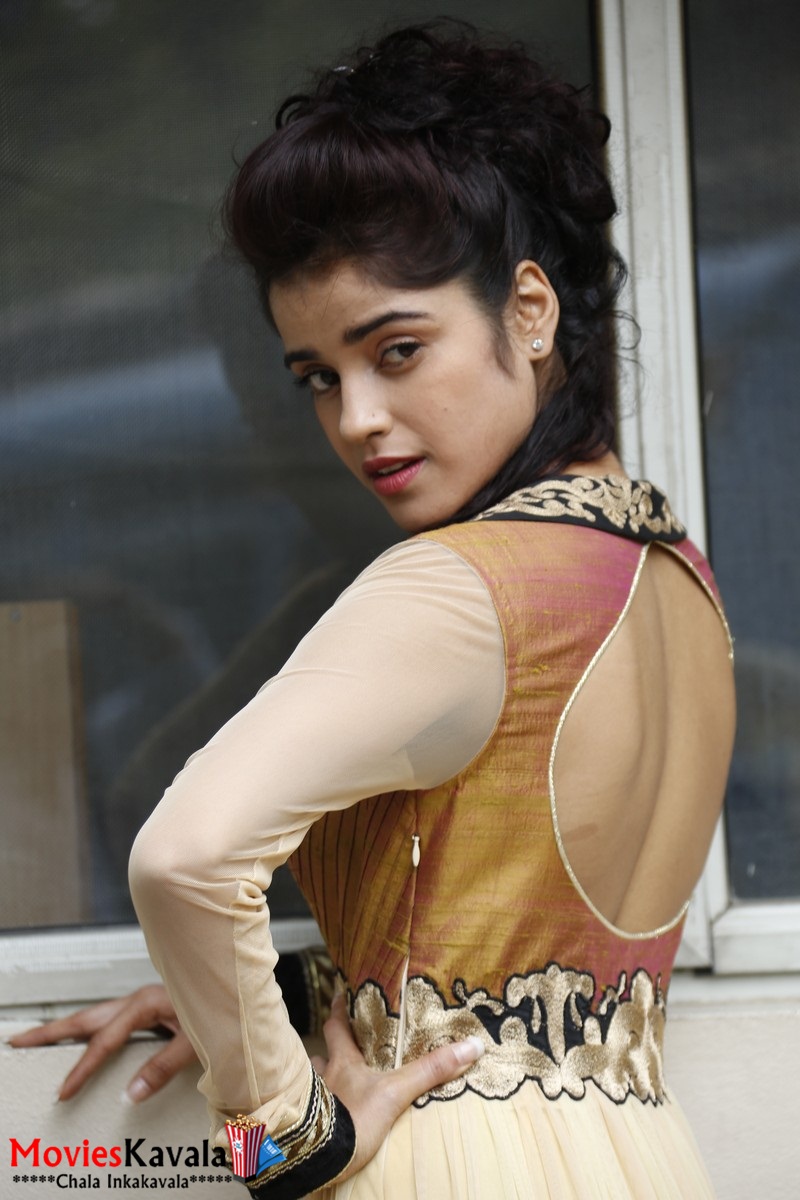 pgecet-2013: Piya Bajpai Latest Photoshoot stills