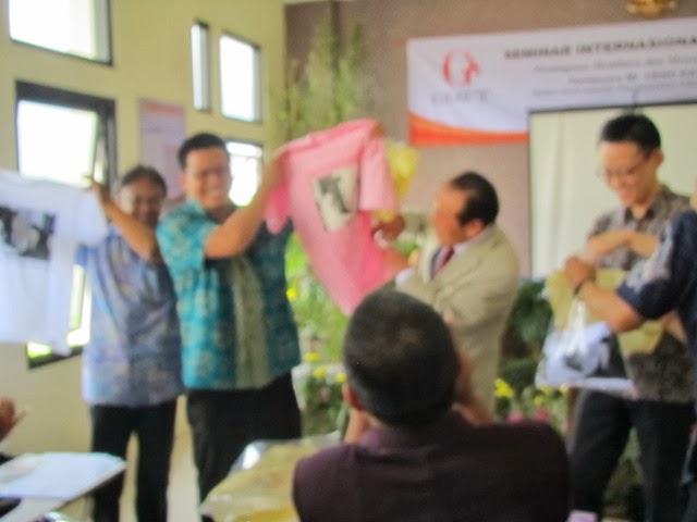 katsujiro-ueno: Seminar Motivasi saya di Amik-STKIP Garut