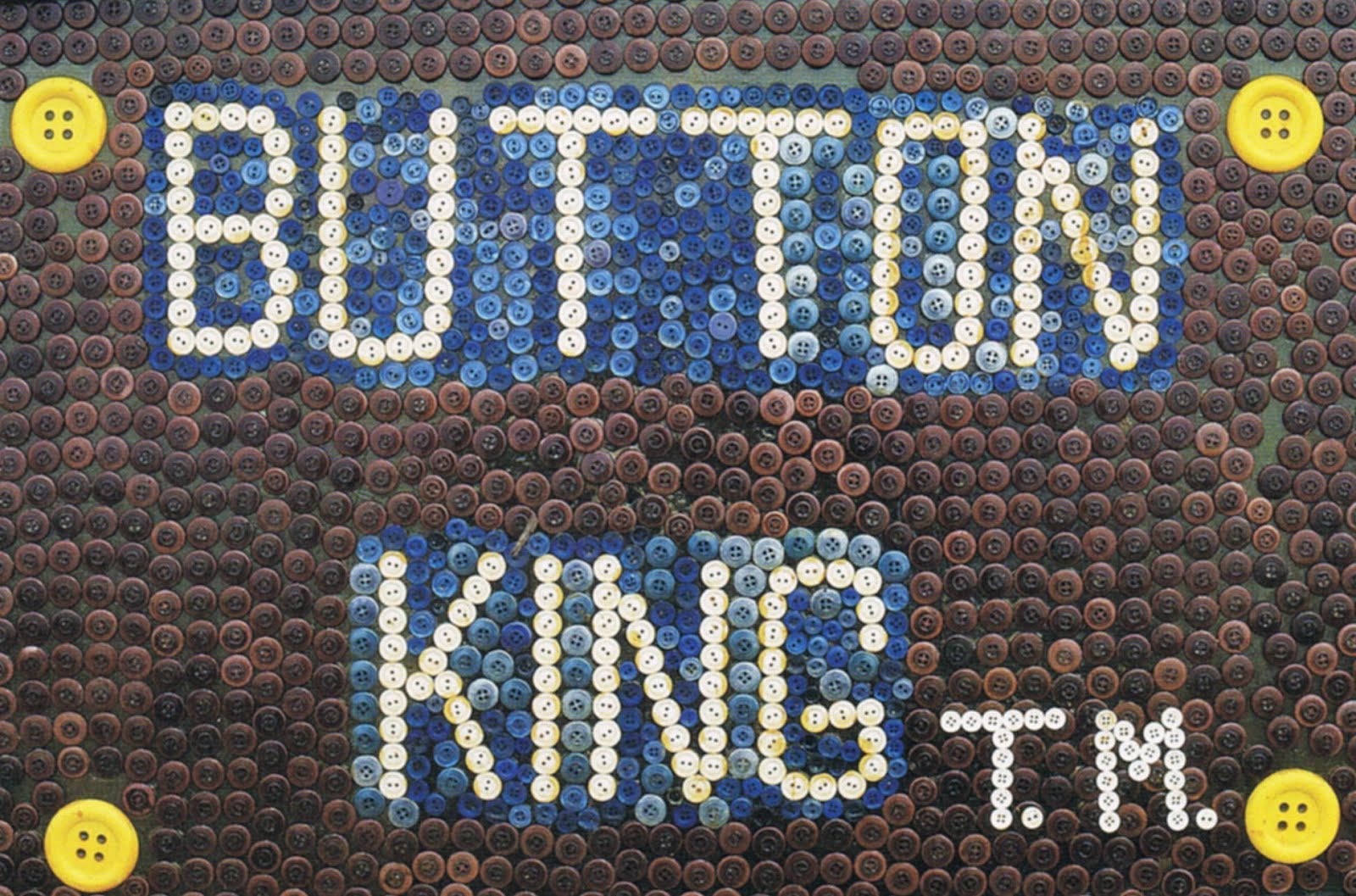 P8 Buttons & Fabrics: Button Wednesday : The Button King
