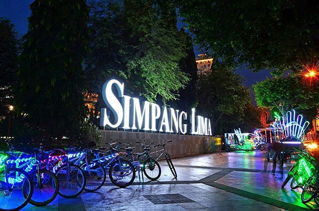 Ayo ke Semarang: Simpanglima Semarang