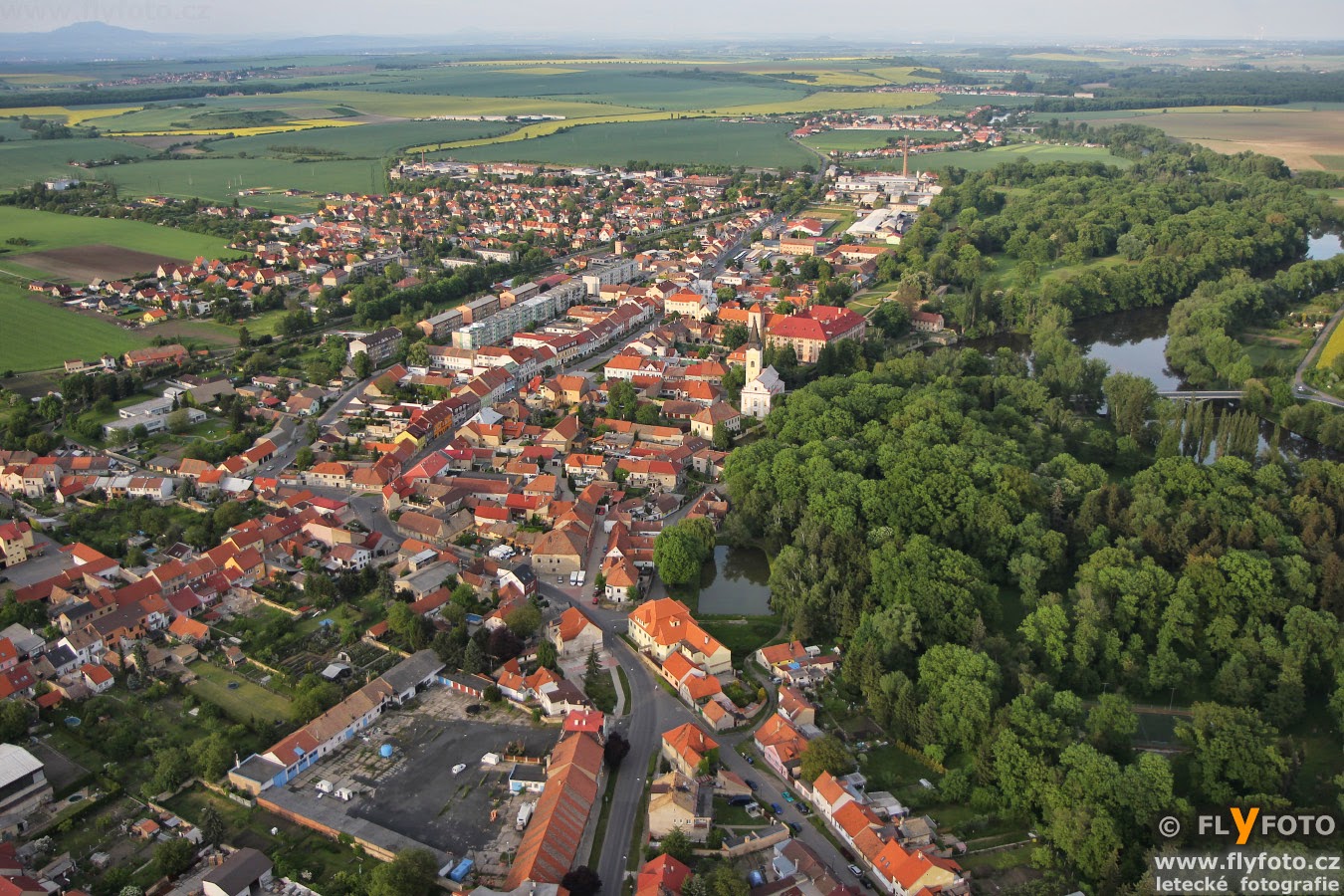 FLyFOTO letecká fotografie a video: Libochovice