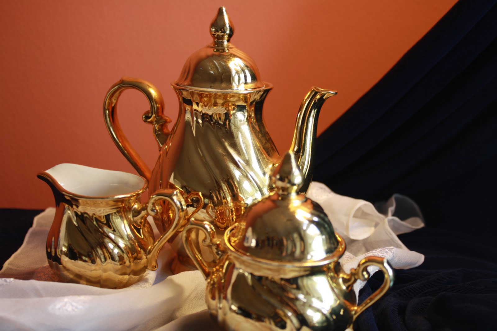 Mrs. Peignoir's Dainty Relics: A Sweet Bavarian Tea Set in Porcelain ...