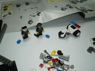 Toy A Day: #629 of Year 2 Lego 7034 World City Surveillance Truck