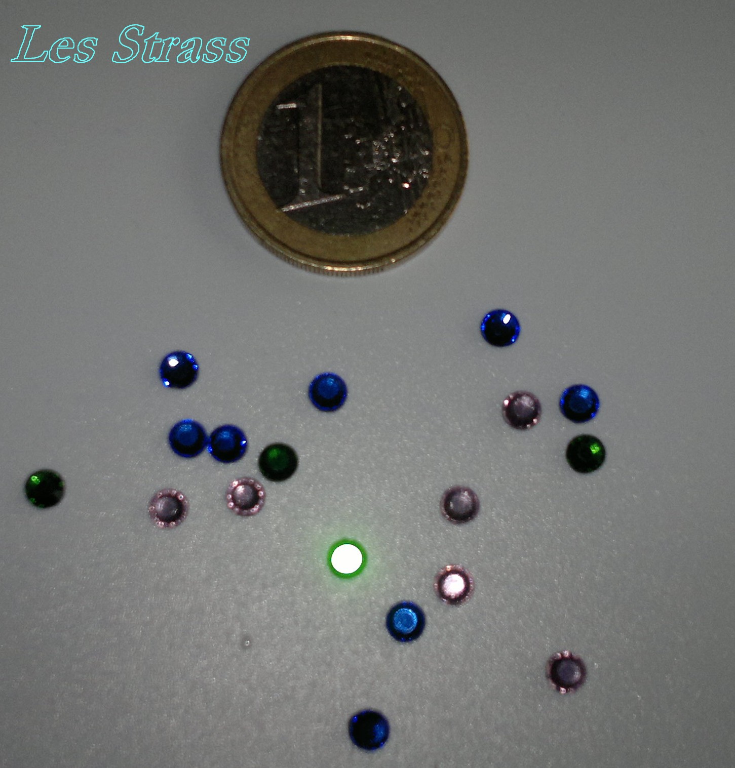 La Couturière: J'ai testé pour vous, l'applicaceur de strass hotfix.