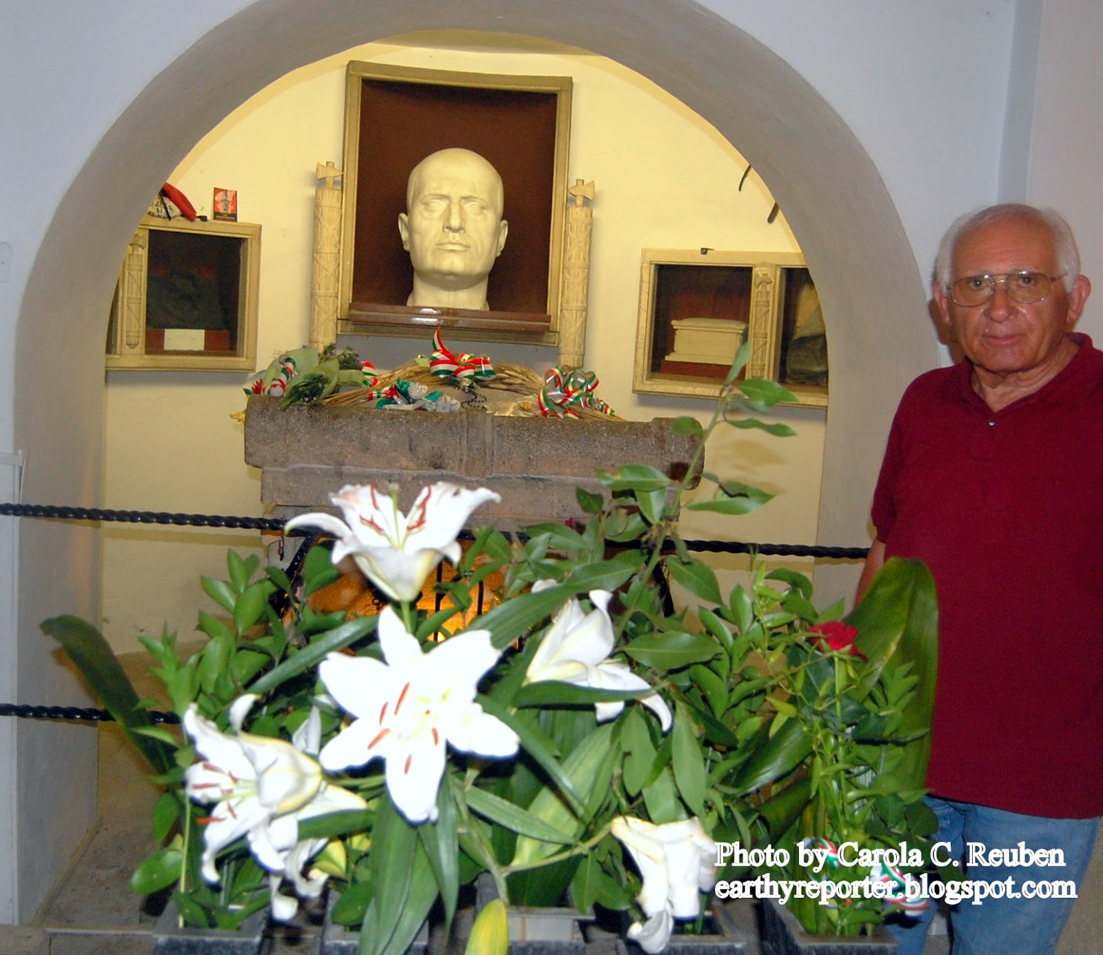 Earthy Reporter: Mussolini Crypt: Admirers Worship at Dictator's Altar