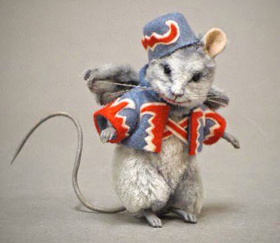 Curiozity Corner: R. John Wright Nikko Winged Monkey Mouse