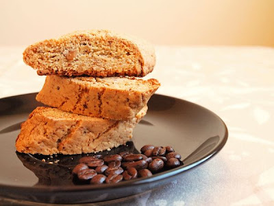Someplace That's Green: Walnut Biscotti