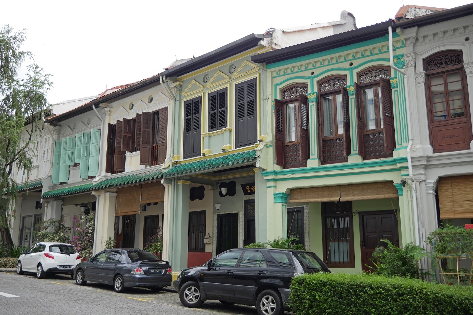 Walking in the country: Singapore: Shophouses