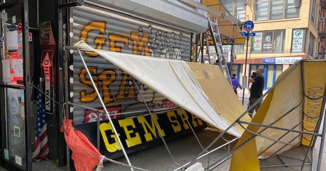 Jeremiah's Vanishing New York: Gem Spa Sign