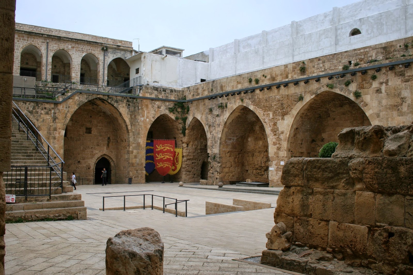 Defending the Crusader Kingdoms: Crusader Castles