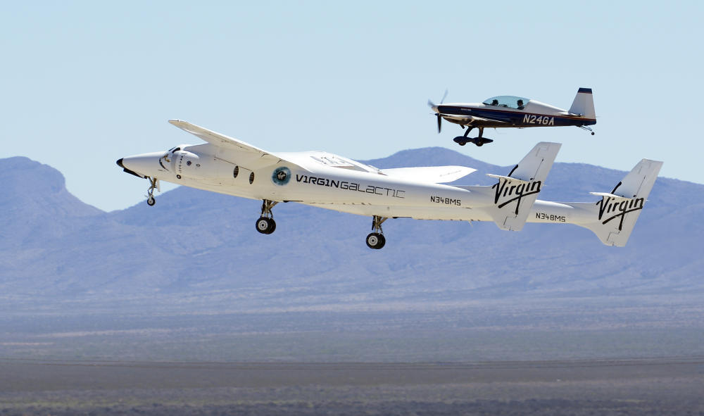 Kathryn's Report: Virgin’s WhiteKnightTwo flies New Mexico skies