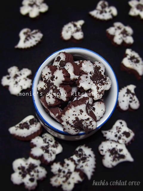 Kukis Coklat Oreo - Monic's Simply Kitchen
