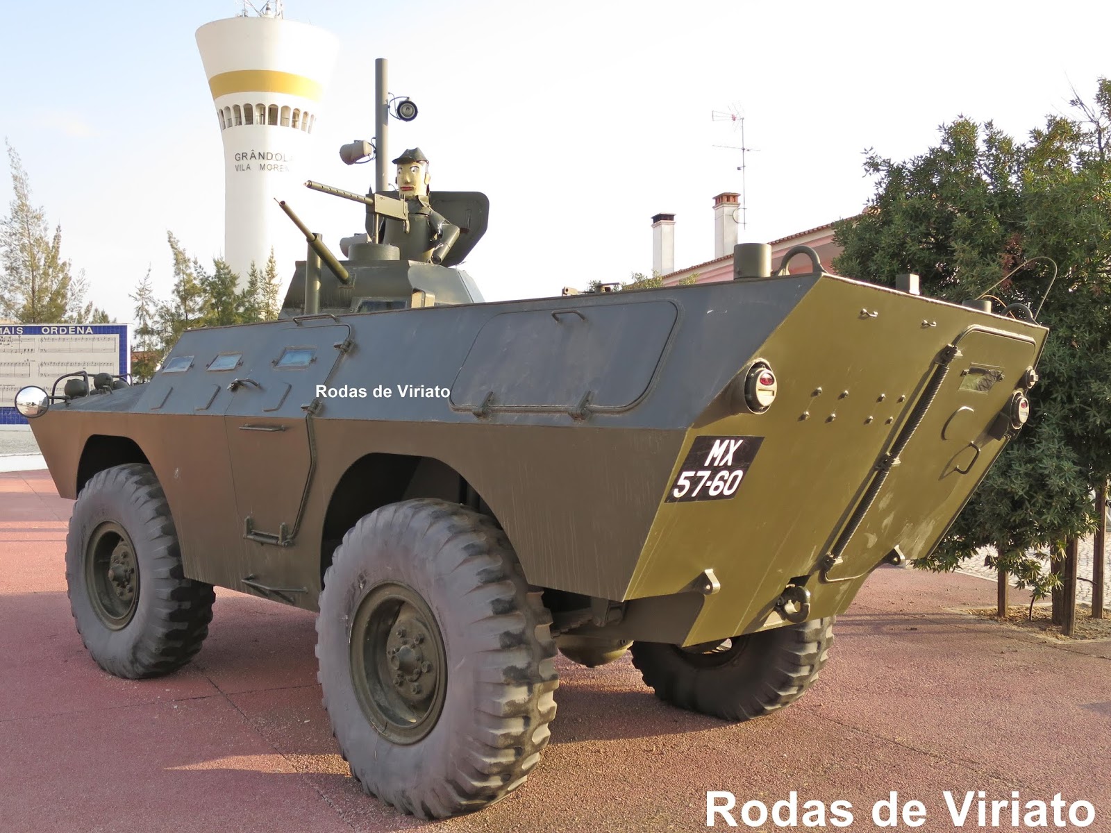 Blindado Chaimite V 200 em Grândola (1/2)