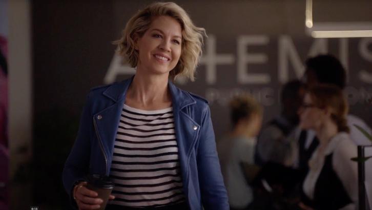 Jenna Elfman has joined the cast of Fear the Walking Dead as a series ...