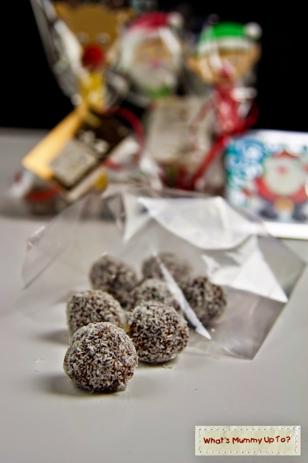 Totally Tutorials: Tutorial - How to Make Chocolate Truffle Balls