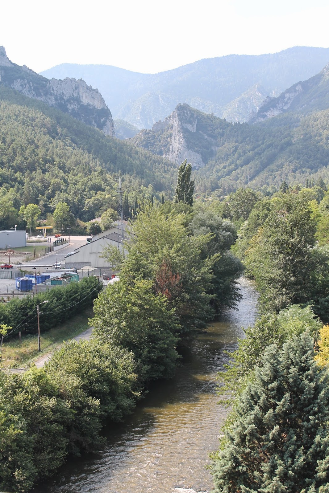 Wine, food and other pleasures: Agly Valley by train: vineyards, gorges ...