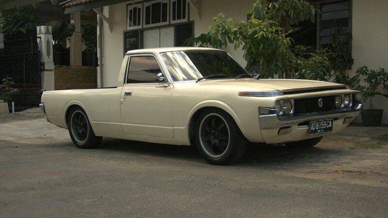 Modifikasi Mobil Sedan Jadi Offroad Paling Keren | Otomotif Gear