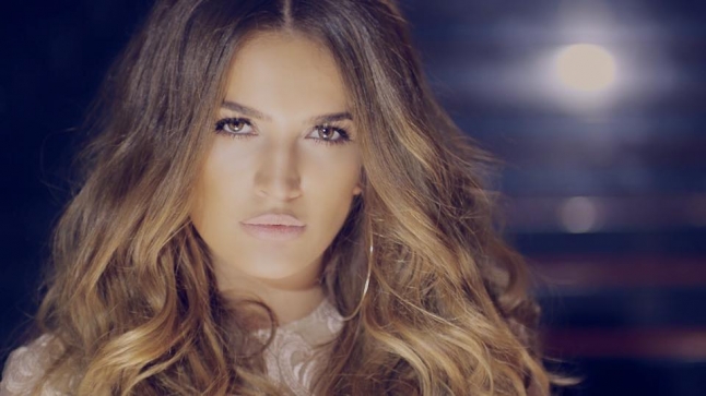 Albanian Celebrities and Their "Twins" in Hollywood