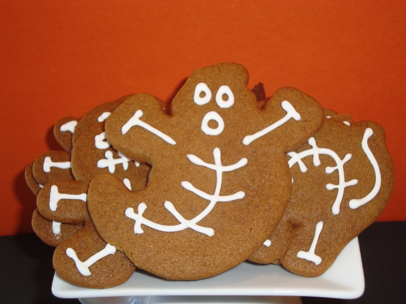 Gingerbread Skeletons with Royal Icing ~ Dip it in Chocolate