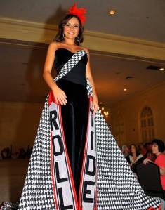 Lucindaville: There she is...Miss Alabama
