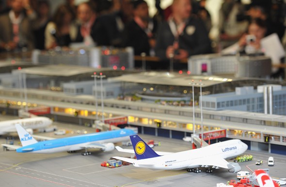 The Hopeful Traveler: The World's Largest Miniature Airport: Knuffingen