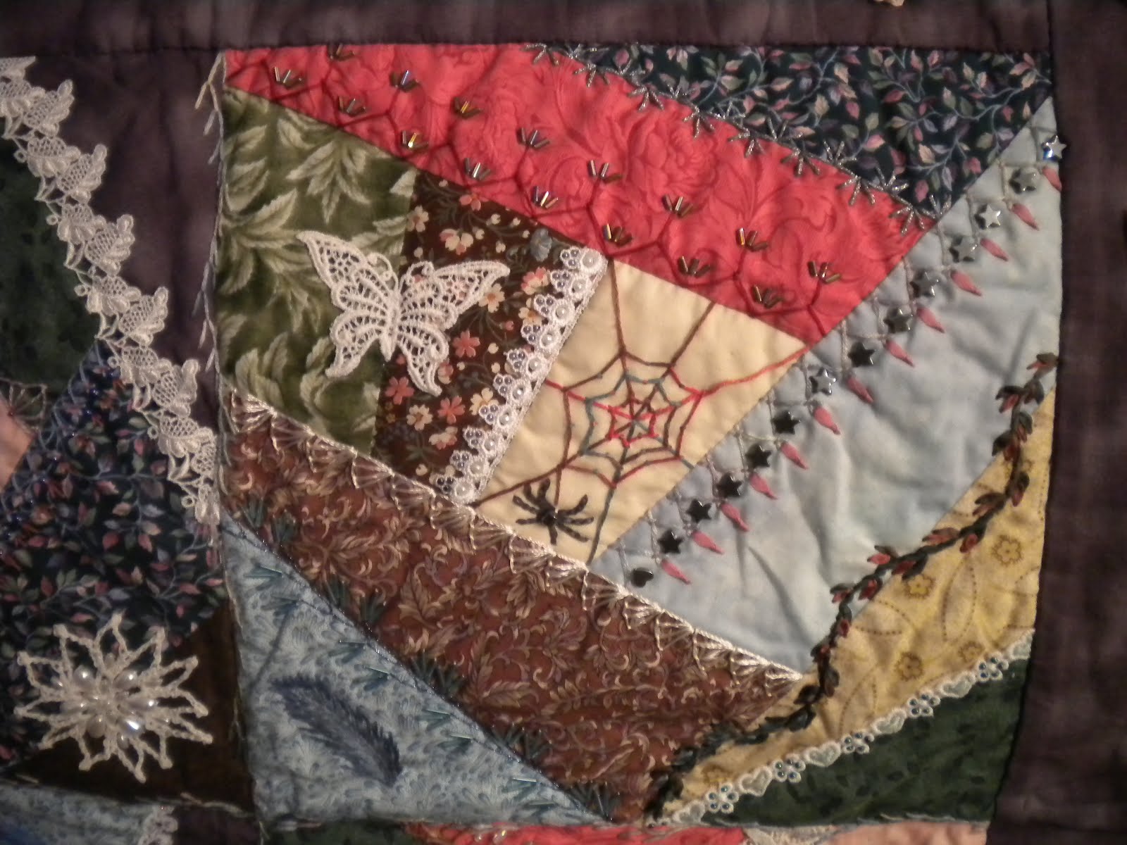 The Beaded Needle: Crazy quilting