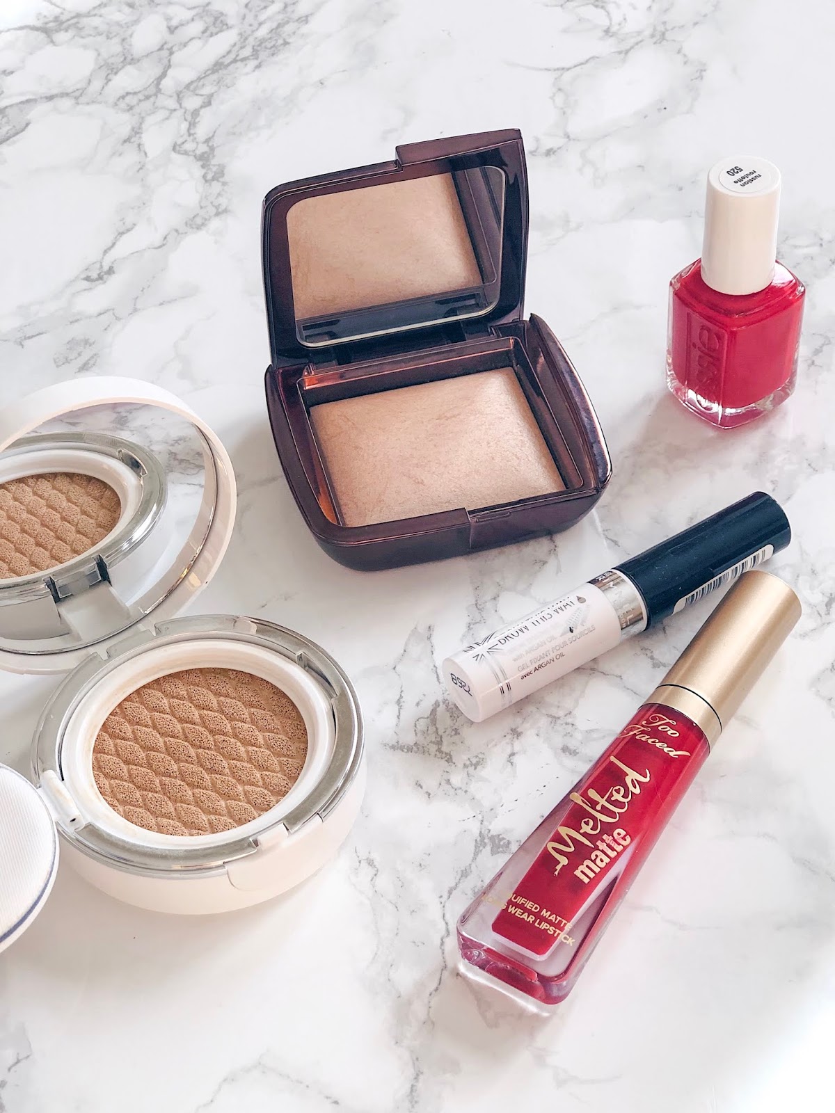 How to Achieve the French Makeup Look. | Mademoiselle Dena.