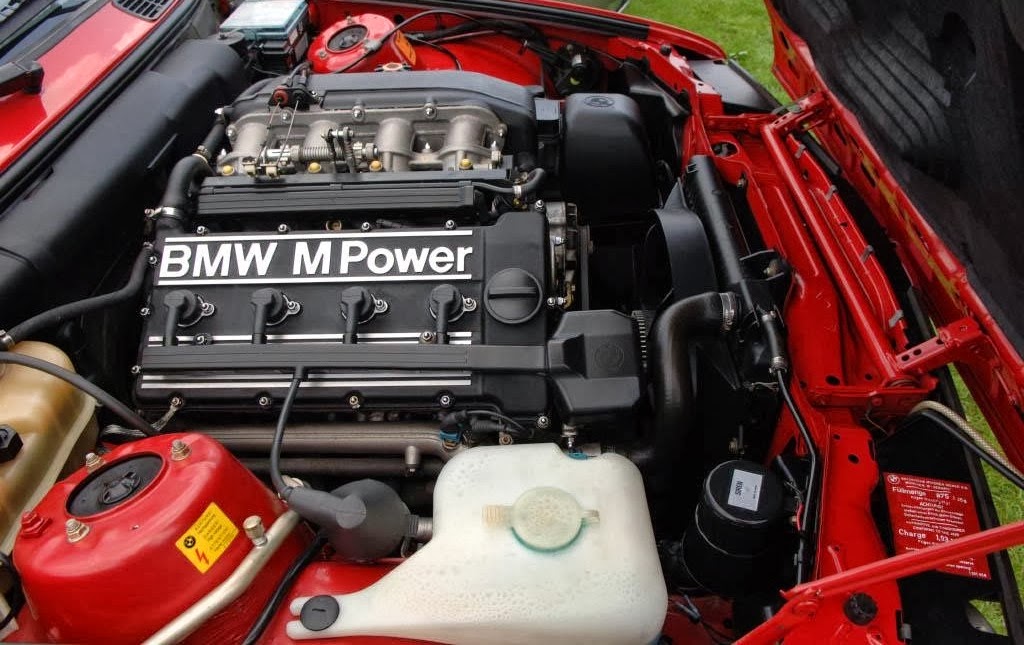 BMW e30 Review: 1989 BMW E30 M3