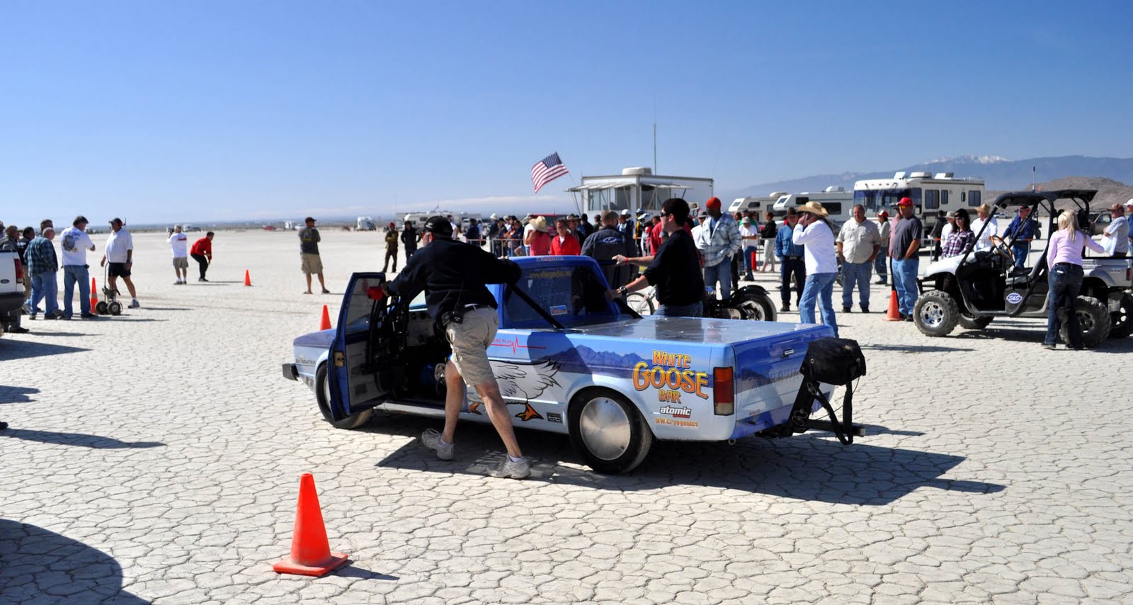 Just A Car Guy: May 14 2011 at El Mirage, dry lakes racing from start ...
