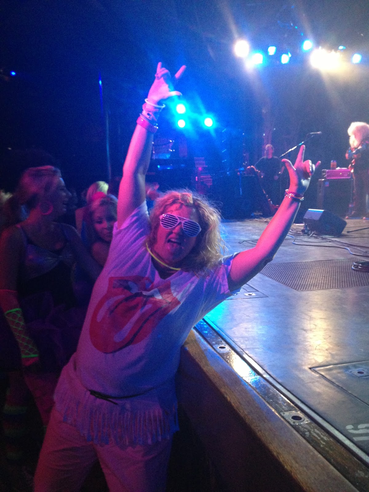 Mojoy: 80's night... The Molly Ringwalds