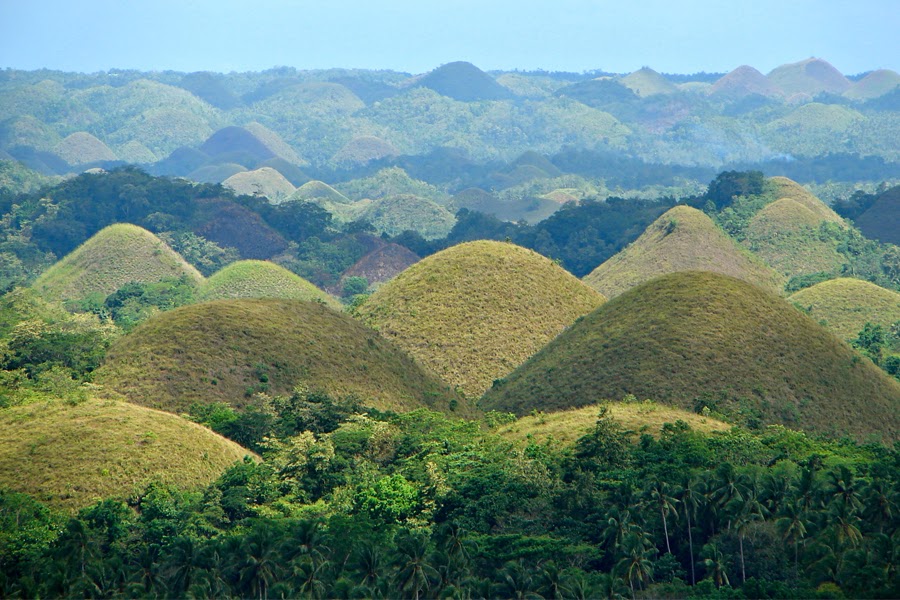 Chocolate mountains in Philippines | Most Beautiful
