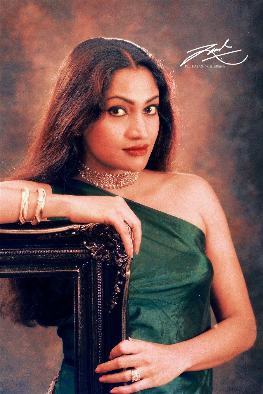 Achala Alas (අචලා අලස්) ~ Sri Lankan Actress Place