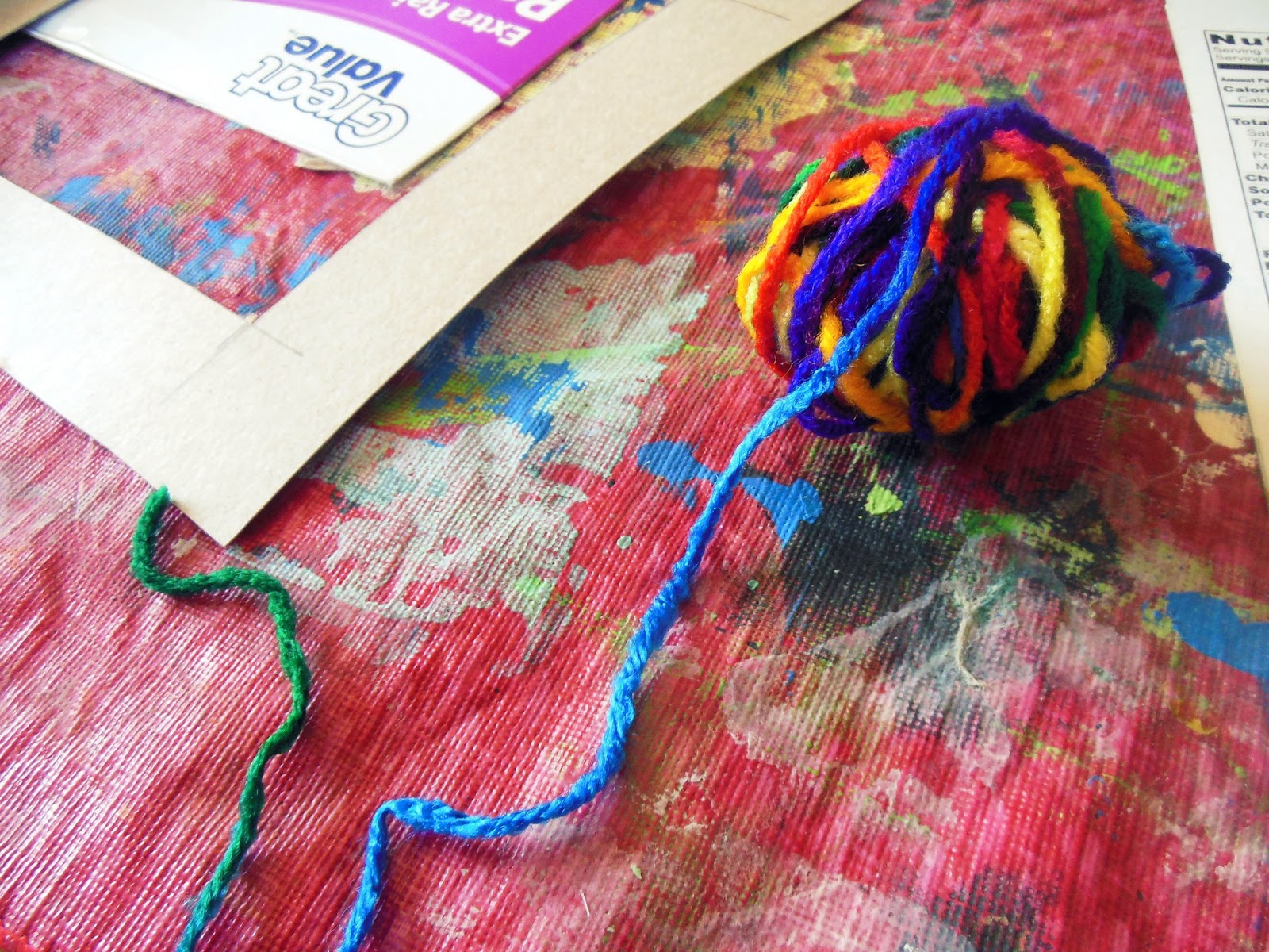 Elaine Vickers: Yarn-Wrapped Frame