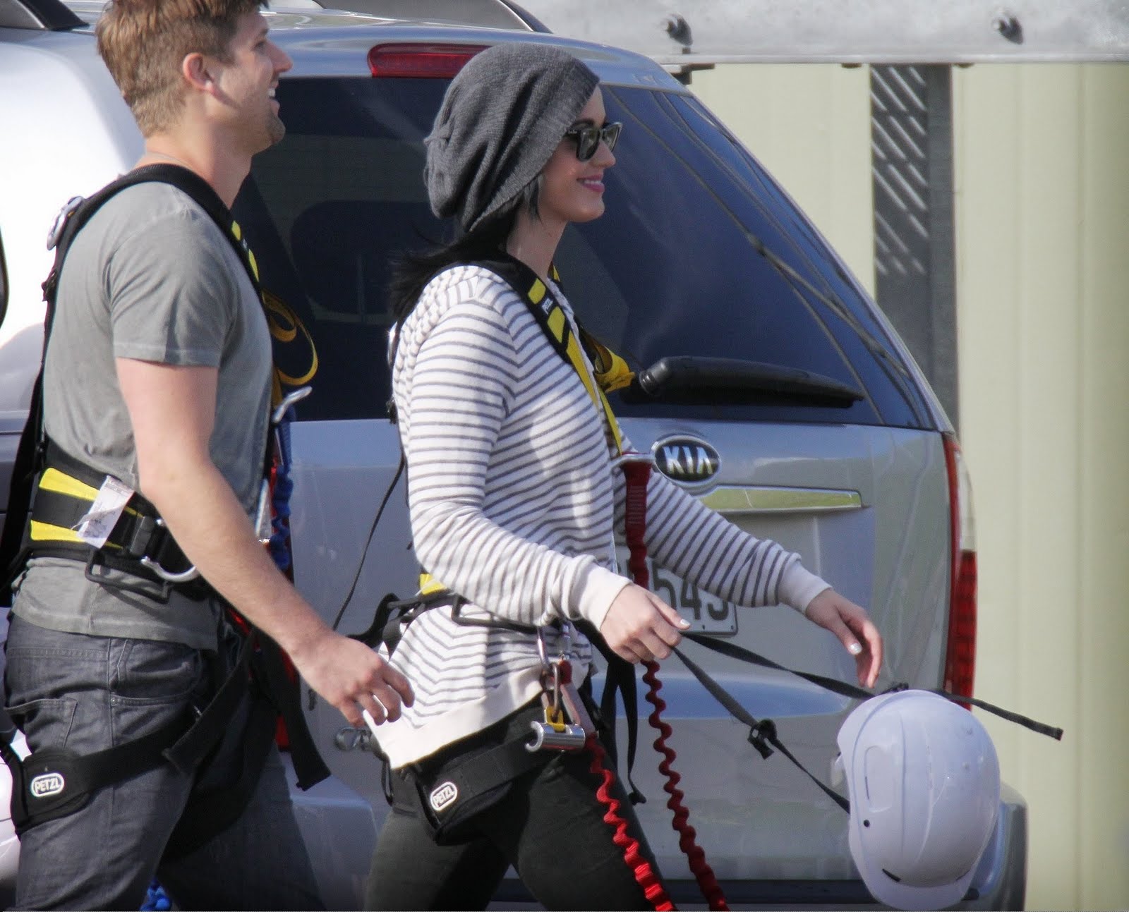 KatyPerry-Only: Katy Perry at bungee jumping adventure New Zealand