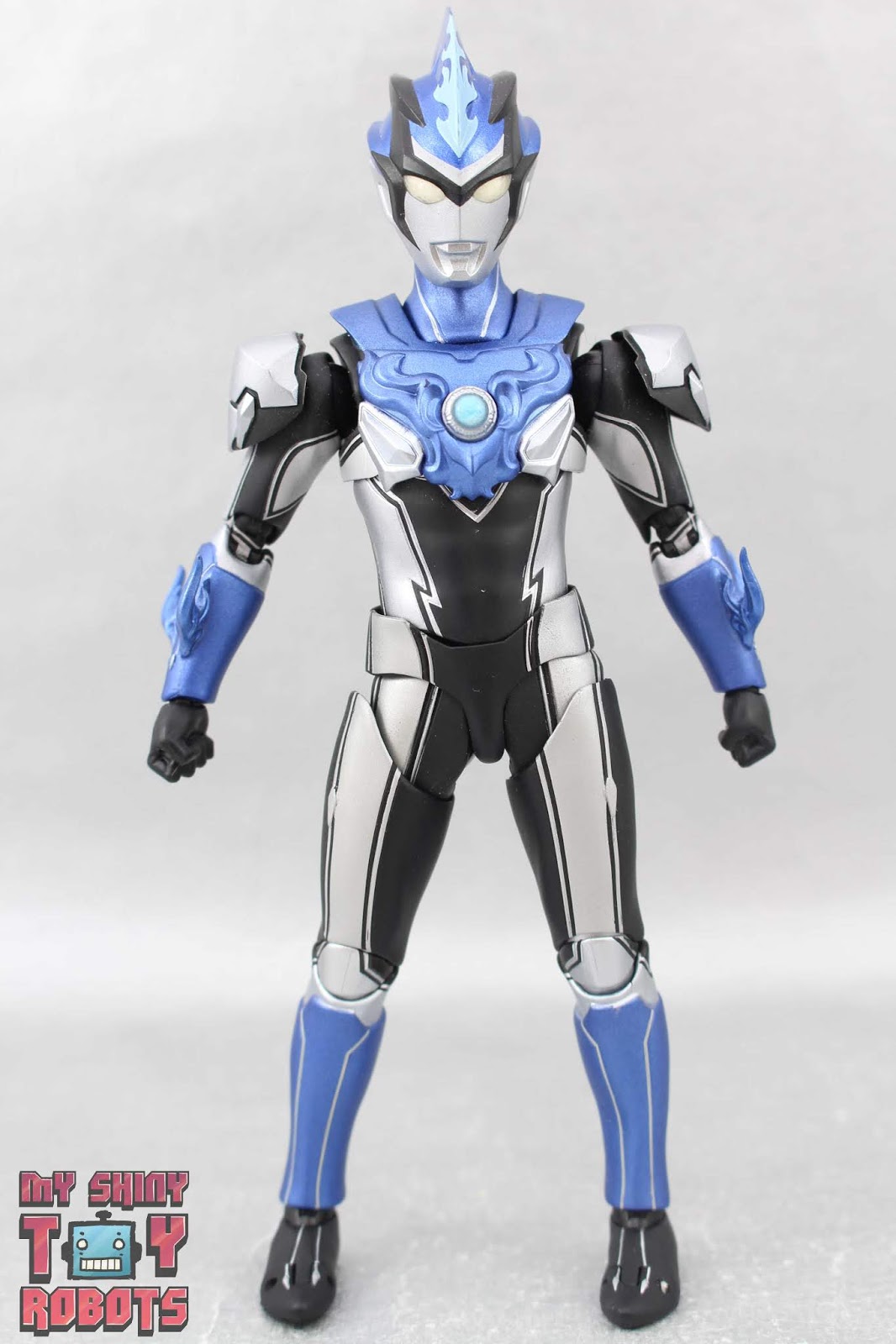 My Shiny Toy Robots: Toybox REVIEW: S.H. Figuarts Ultraman Blu Aqua
