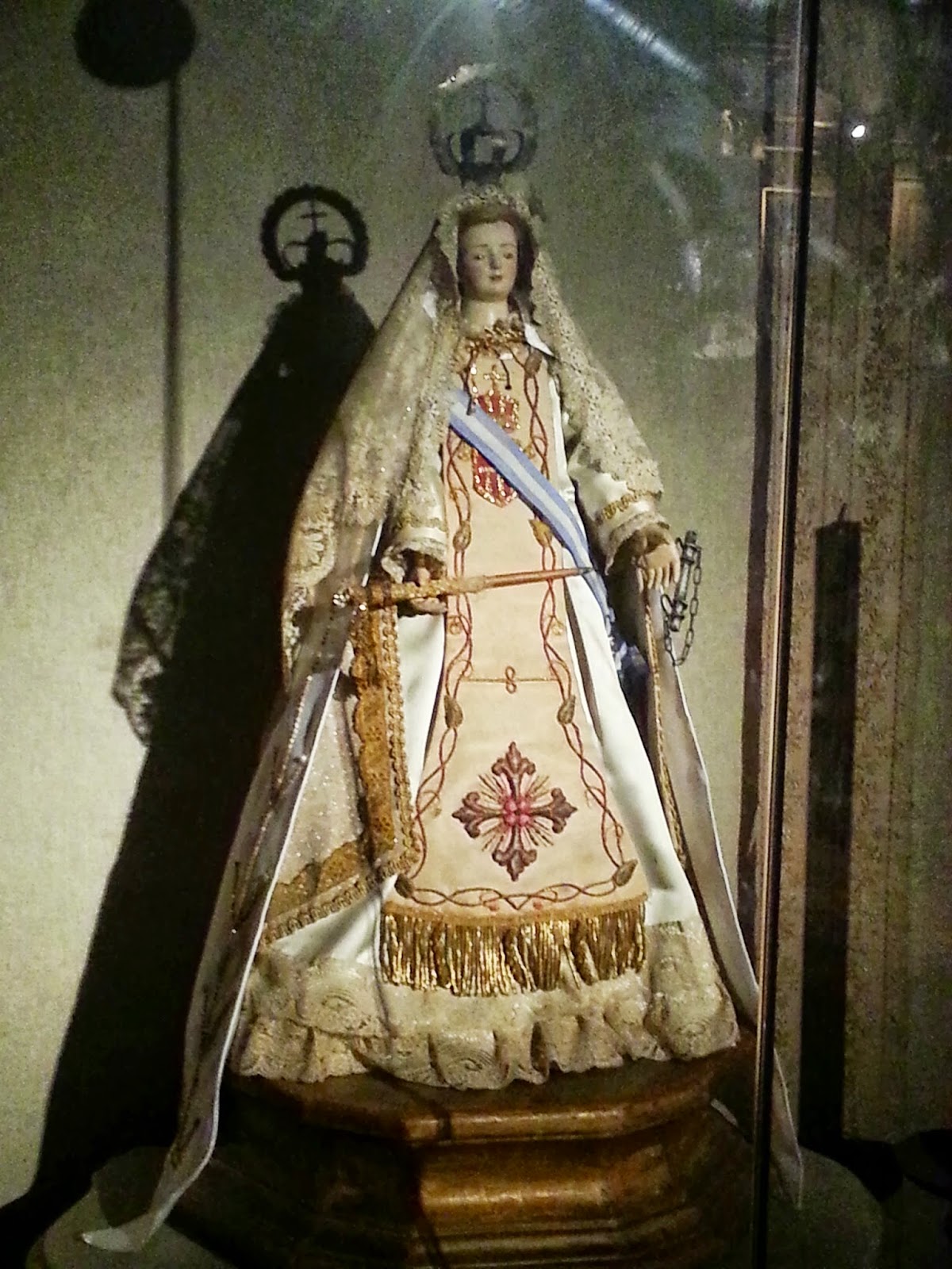 Heráldica en la Argentina: Escudo mercedario en la Basílica de Nuestra ...